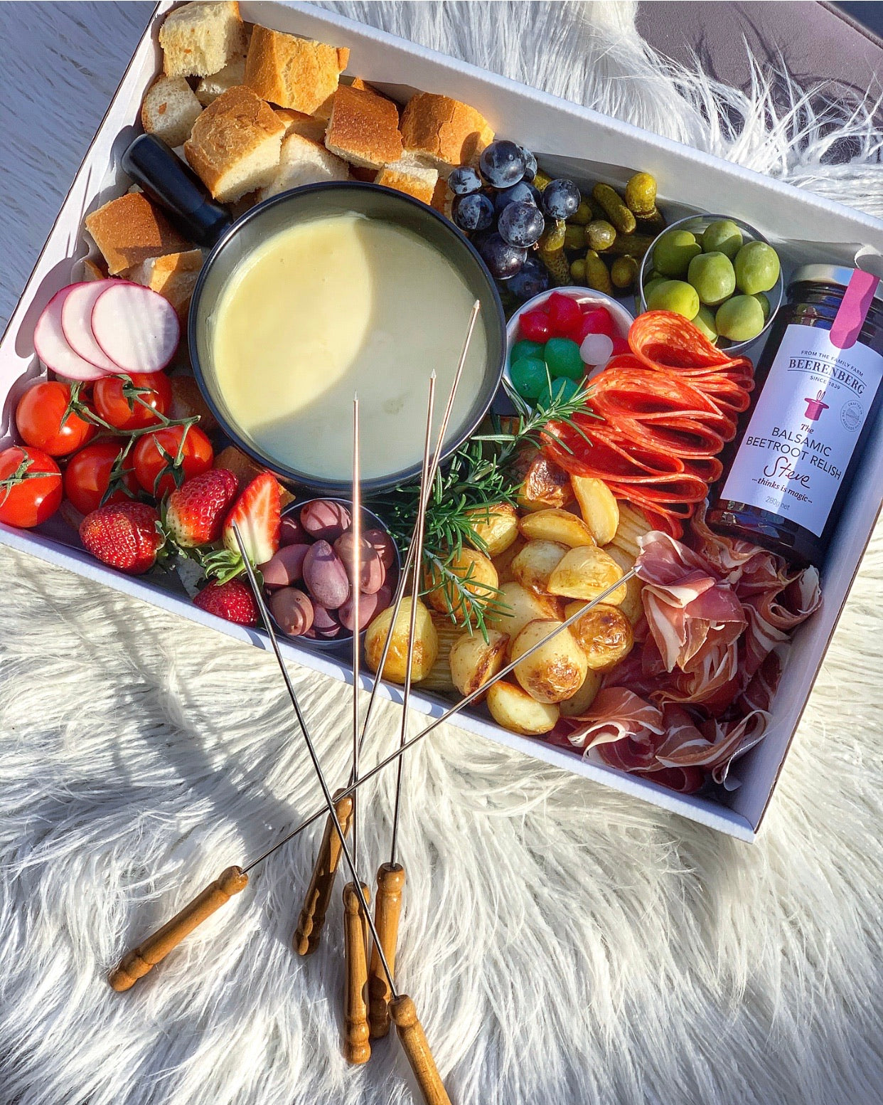 Cheese Fondue Box – Le Fromage